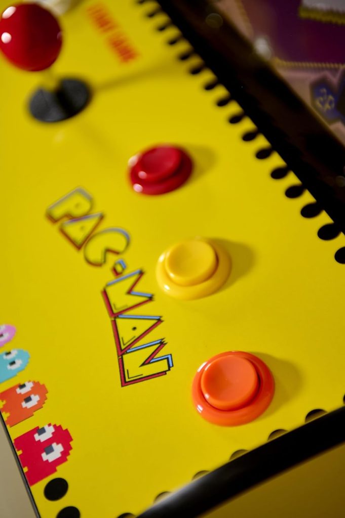 Classic Arcade Machine - 60 Retro Games - Retro Arcade